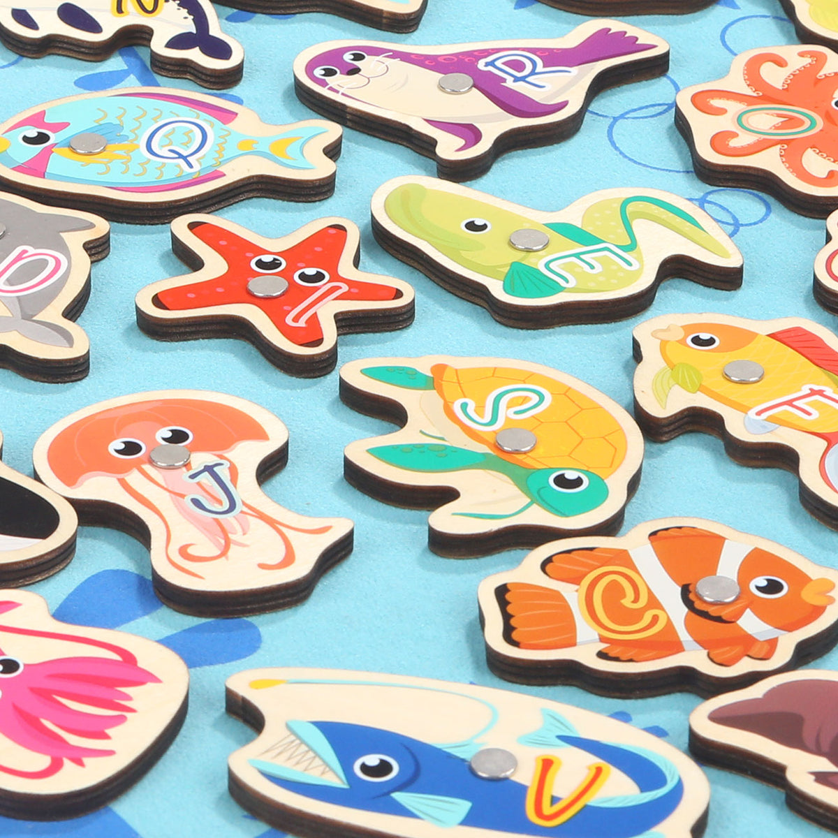 Play With The Puzzle Fishing Game